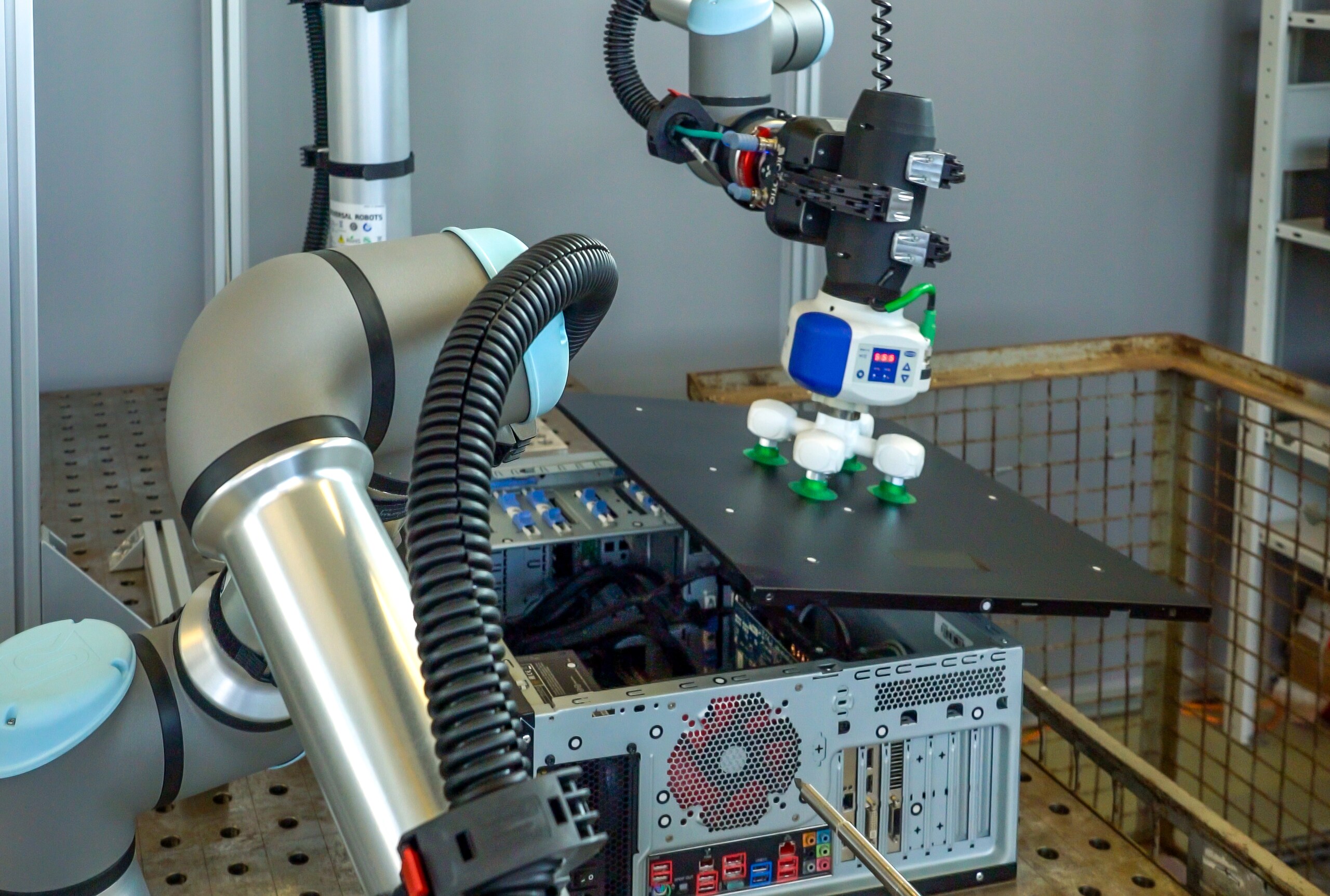 Engineering Smarter E-Waste Disassembly with Robots and AI | Benc